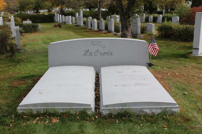 Discover the Haunting Beauty of the Amazing Hope Cemetery