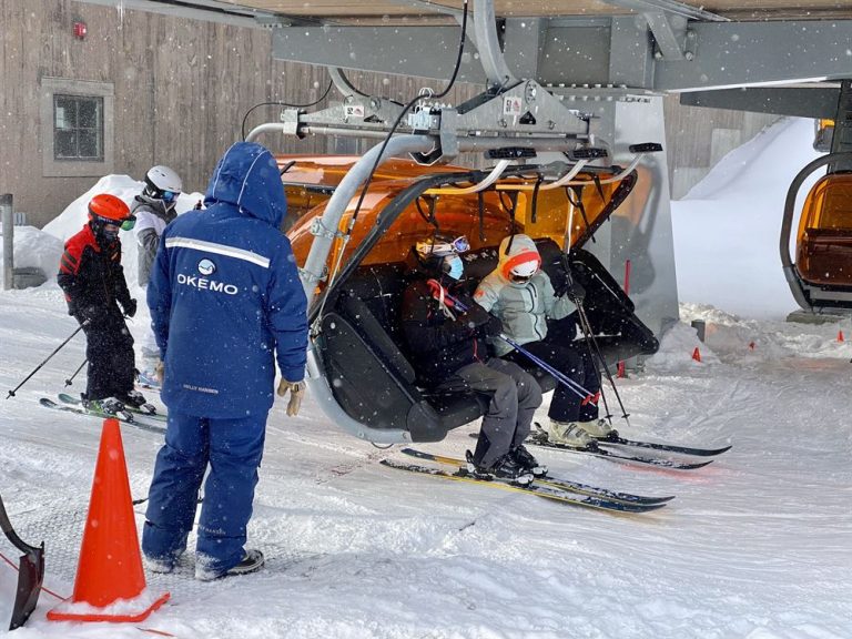 Plan Your Epic Vermont Family Ski Vacation at Okemo Mountain - Vermont ...