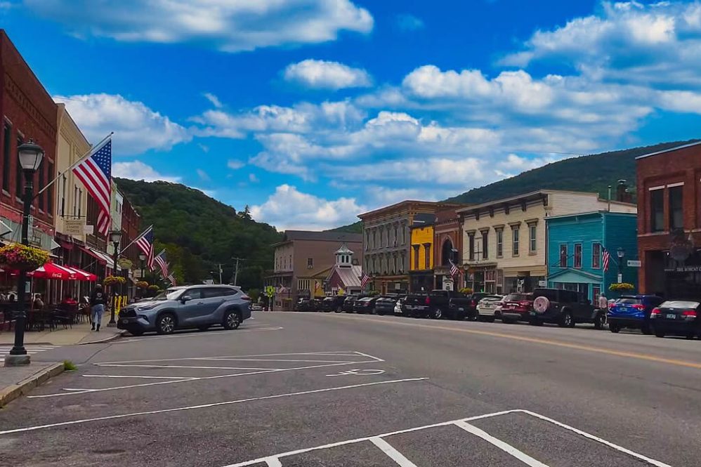 Discover Bristol, Vermont: A Charming Town in the Green Mountains