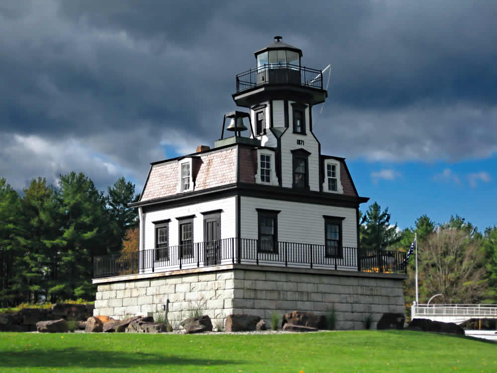 History of the Colchester Reef Lighthouse - Vermont's Very Best Stories ...